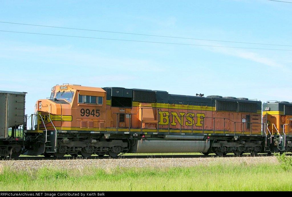 BNSF 9945